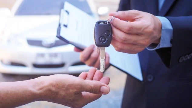 Bagaimana Cara Menarik Pembeli Serius untuk Mobil Bekas Anda?