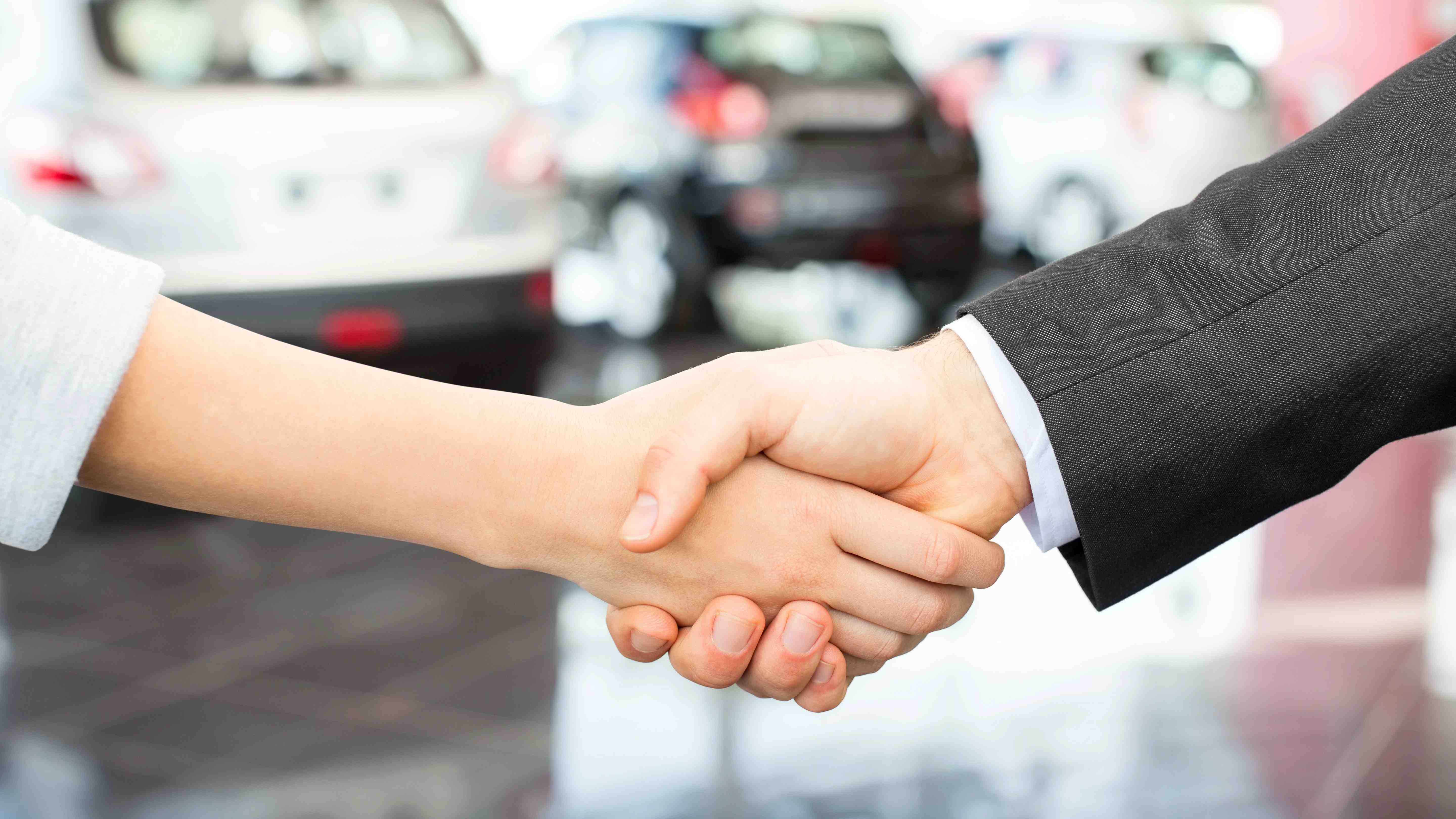 Tips Jual Mobil Bekas di Internet Agar Cepat Laku